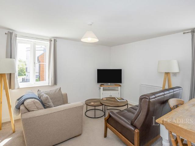 2 bedroom apartment to rent Coxes Coppice, Grainger Street, Waterlooville, PO7