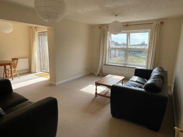 2 bedroom apartment to rent College Fields, Woodhead Drive, Cambridge, CB4