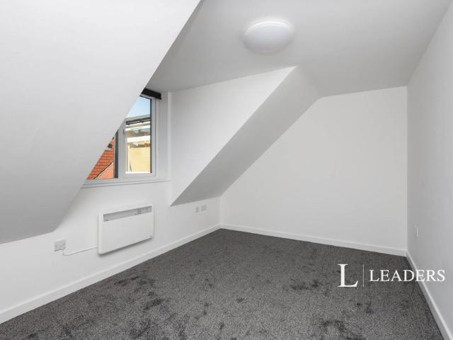 2 bedroom apartment to rent Commercial Road, Eastbourne, BN21