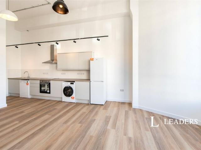 2 bedroom apartment to rent Commercial Road, Portsmouth, Hampshire, PO1