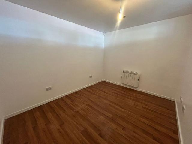 2 bedroom apartment to rent Cardiff Road, Luton, Bedfordshire, LU1