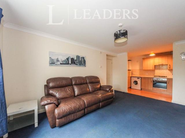 2 bedroom apartment to rent Church Street, Dunstable, Bedfordshire, LU5