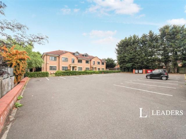 2 bedroom apartment to rent Crawley Green Road, Luton, Bedfordshire, LU2