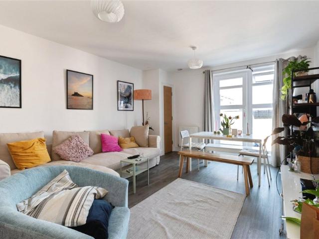 2 bedroom apartment to rent Adams Close, Poole, Dorset, BH15