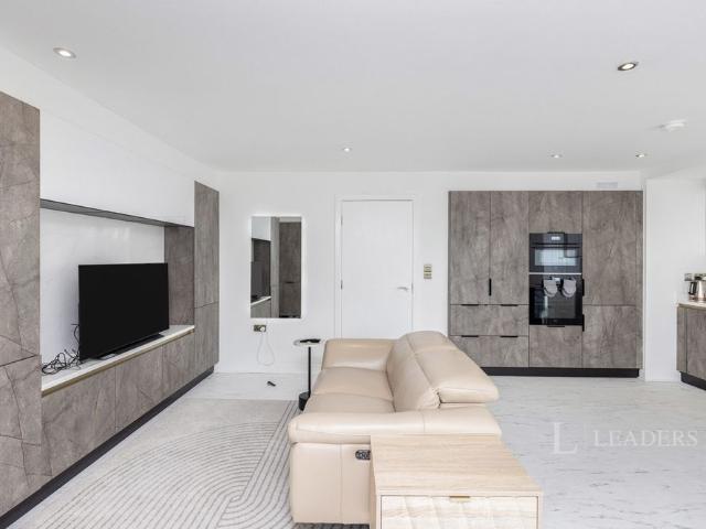 2 bedroom apartment to rent Albion Street, Leeds, West Yorkshire, LS2