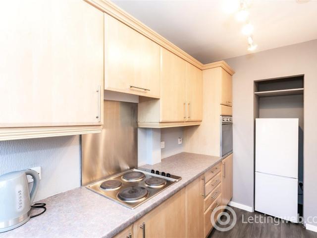 2 Bedroom Apartment to Rent at Aberdeen City, Ash, Ashley, Hazlehead, Queens Cross, England