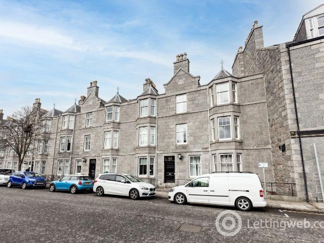 2 Bedroom Apartment to Rent at Aberdeen City, Midstocket Rosemount