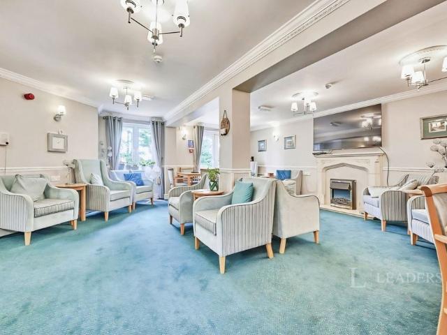 2 bedroom apartment to rent Broomfield Road, Chelmsford, Essex, CM1