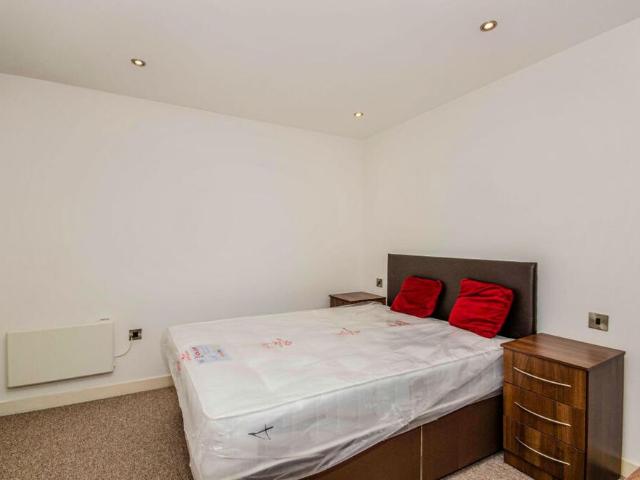2 bedroom apartment to rent Gateway Plaza, Sackville Street, Barnsley, S70