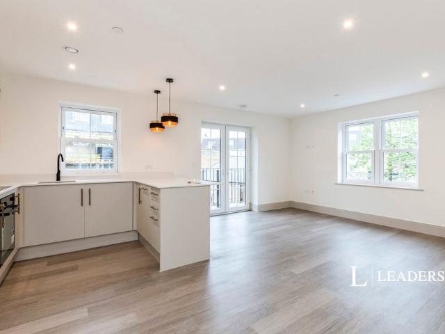 2 bedroom apartment to rent Durley Road, Bournemouth, Dorset, BH2