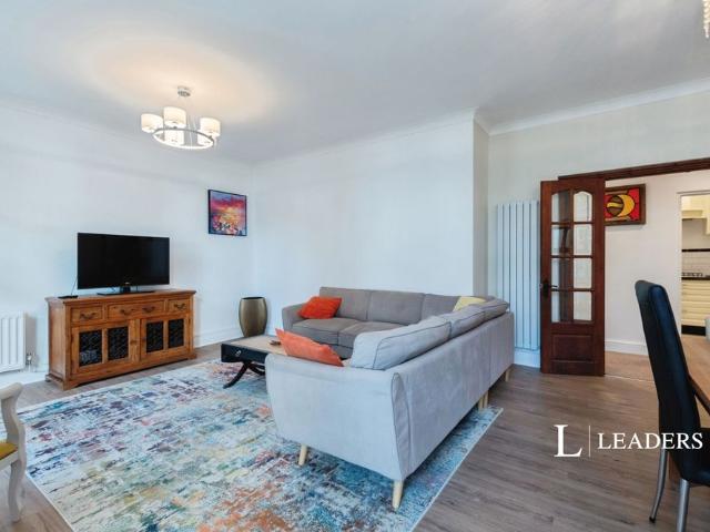 2 bedroom apartment to rent Fountain Court, 19 Durley Gardens, Bournemouth, BH2