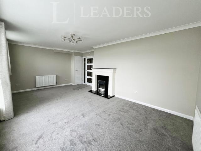 2 bedroom apartment to rent Kings Court, Kings Parade, Holland on Sea, Clacton on Sea, CO15