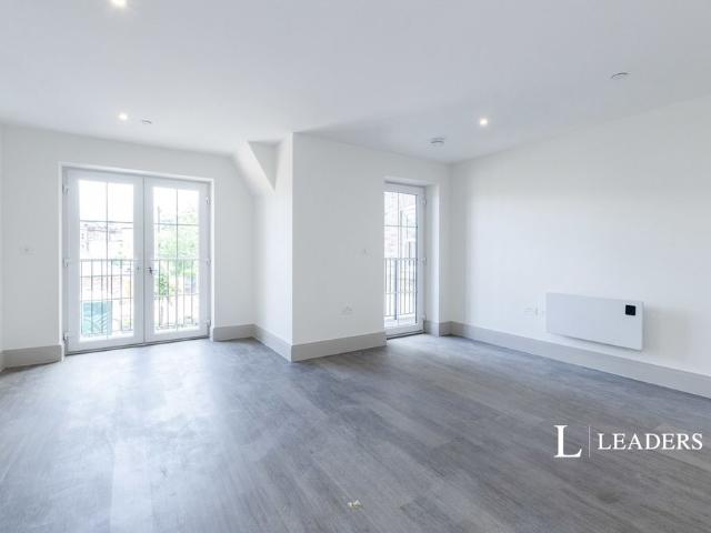 2 bedroom apartment to rent Hahnemann Road, Bournemouth, BH2