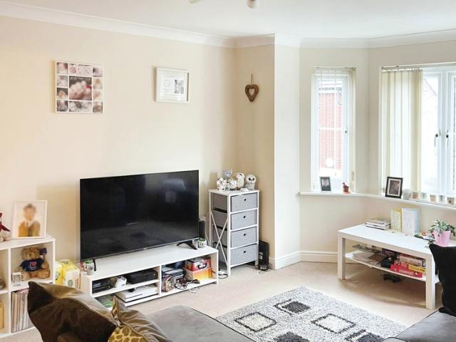 2 bedroom apartment to rent Harrison Close, Warrington, WA1