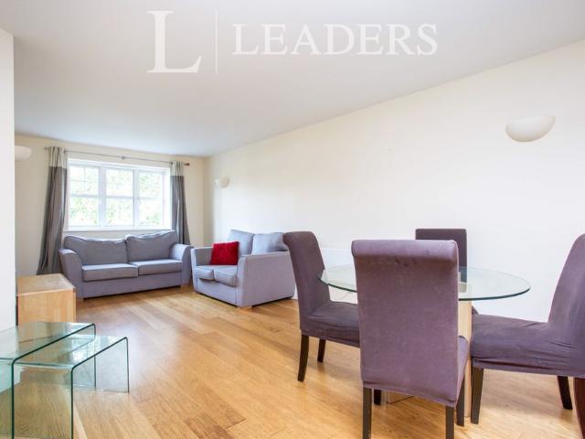 2 bedroom apartment to rent Heathside Road, Woking, GU22