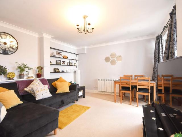 2 bedroom apartment to rent Hermitage House, Bentfield Road, Stansted, CM24