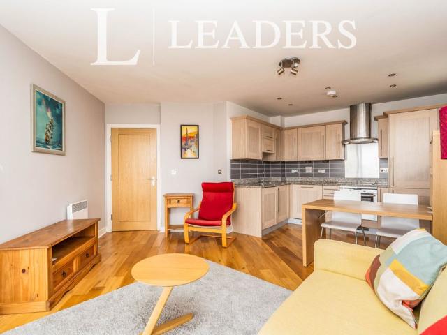 2 bedroom apartment to rent High Street, Southampton, SO14