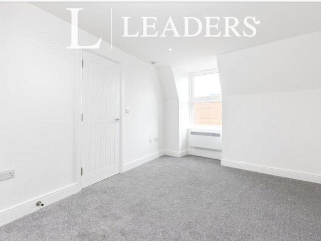 2 bedroom apartment to rent High Street, Sevenoaks, Kent, TN13