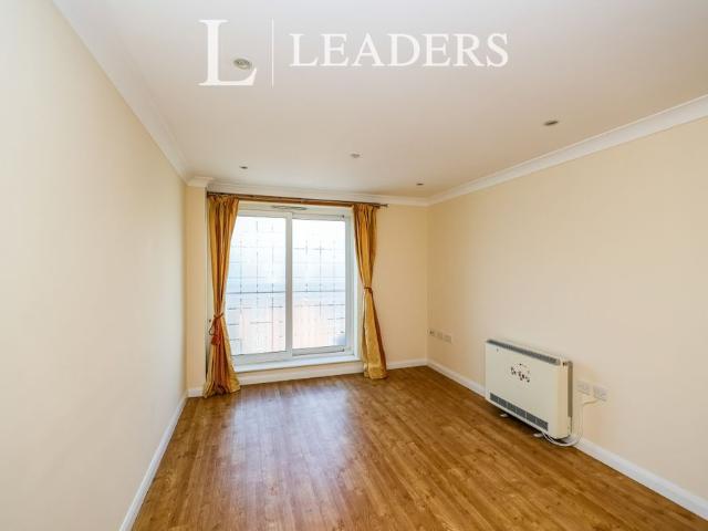 2 bedroom apartment to rent High Street, Portsmouth, PO6