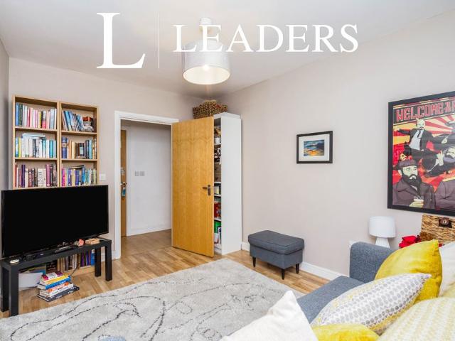 2 bedroom apartment to rent High Street, Tonbridge, TN9