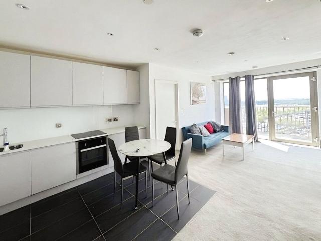 2 bedroom apartment to rent Hulme Street, Salford, Greater Manchester, M5
