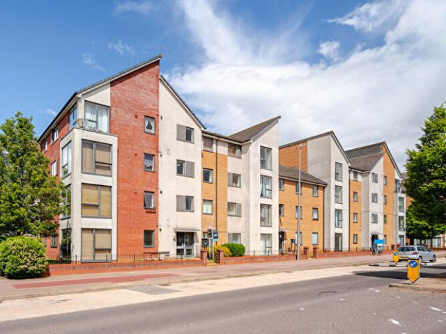 2 Bedroom Apartment To Rent In Countess Way, Broughton, MK10