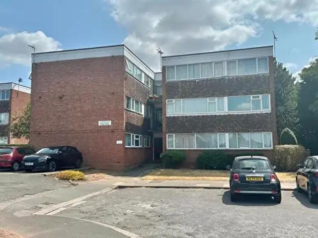 2 Bedroom Apartment To Rent In Colina Close Willenhall Coventry, CV3