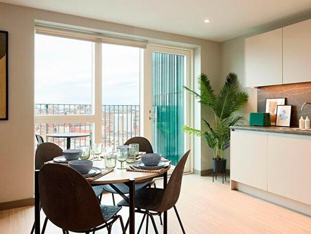 2 Bedroom Apartment To Rent In Candleriggs, Trongate, Glasgow, G1