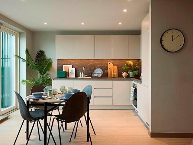 2 Bedroom Apartment To Rent In Candleriggs, Trongate, Glasgow, G1