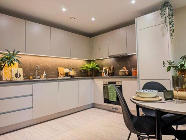 2 Bedroom Apartment To Rent In Candleriggs, Trongate, Glasgow, G1