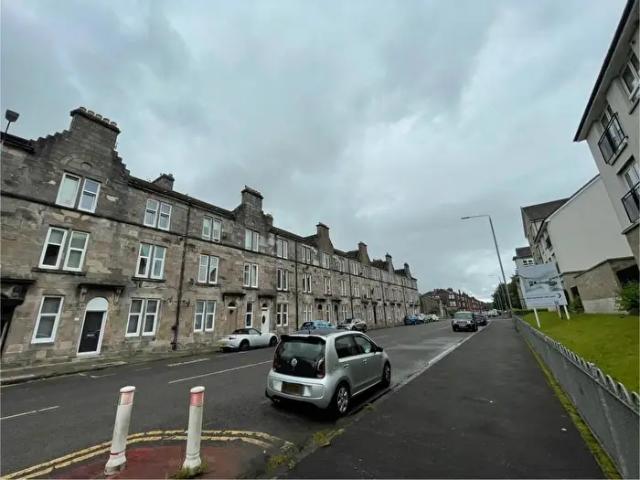 2 Bedroom Apartment To Rent In Castlegreen Lane, Dumbarton, G82