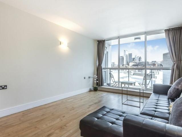 2 Bedroom Apartment to Rent in Cedar Court, 1 Royal Oak Yard, London, SE1