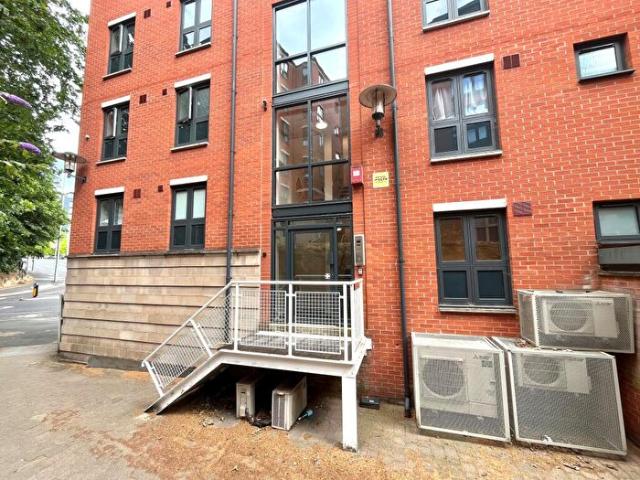 2 Bedroom Apartment To Rent In Chardlace Walk, Nottingham, NG1
