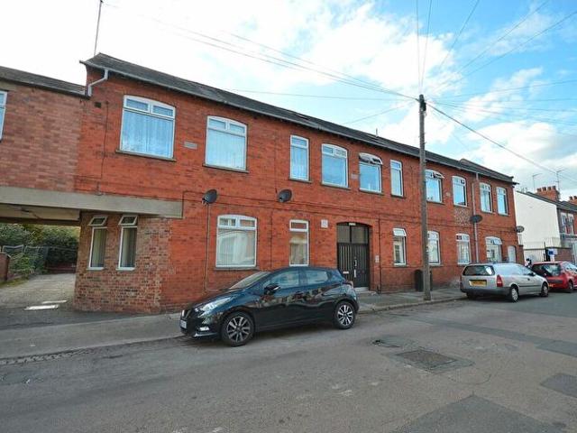 2 Bedroom Apartment To Rent In Clarke Road, Northampton, NN1