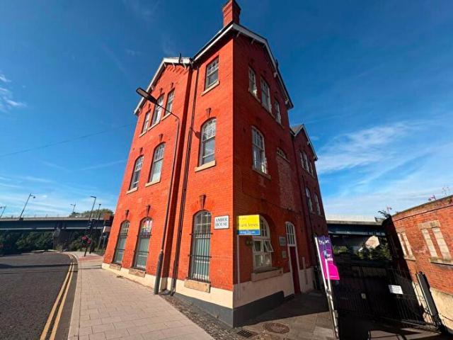 2 Bedroom Apartment To Rent In Amber House, Railway Terrace, DE1
