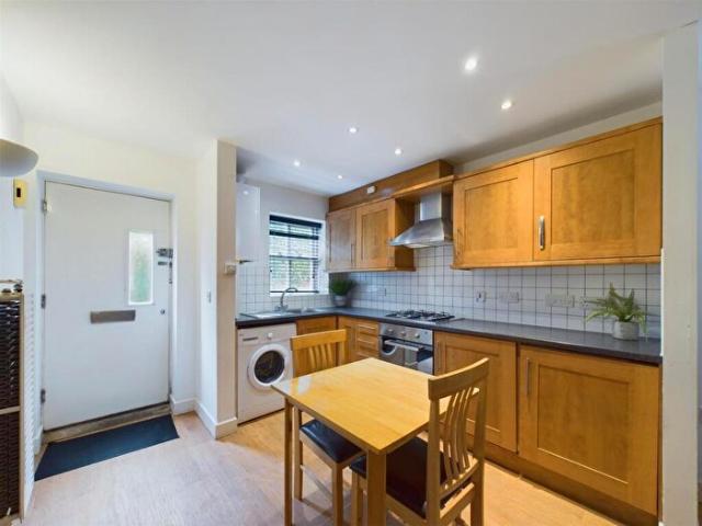 2 Bedroom Apartment To Rent In Adcocks Close, Loughborough Inc Bills Option, LE11