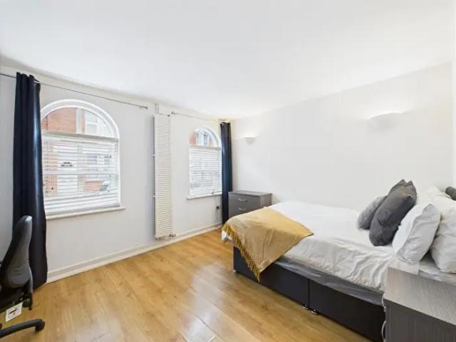 2 Bedroom Apartment To Rent In Adcocks Close, Loughborough Ince Bills Option, LE11