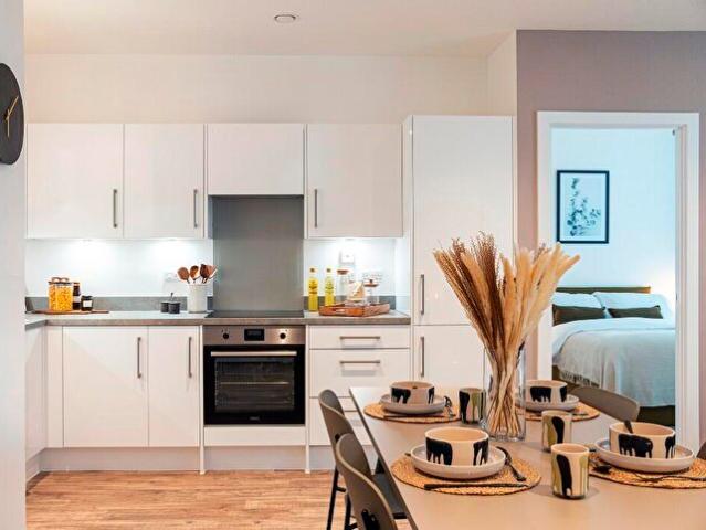 2 Bedroom Apartment To Rent In Apartment, The Almere, Avebury Boulevard, Milton Keynes, Buckinghamshire, MK9