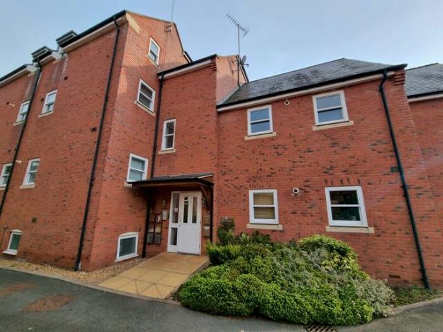 2 Bedroom Apartment To Rent In Avoncroft Court, Leamington Spa, CV31