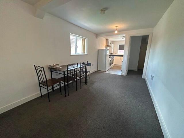 2 Bedroom Apartment To Rent In Basford Road, Nottingham, Nottingham City, NG6