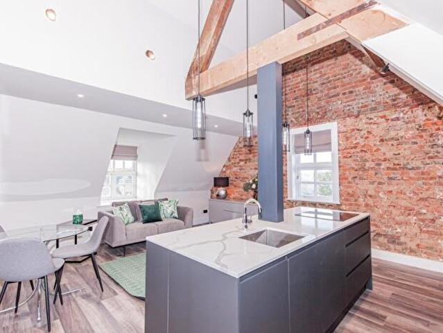 2 Bedroom Apartment To Rent In Bennett Crescent, Oxford, OX4