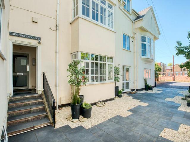 2 Bedroom Apartment To Rent In Binswood Court, Binswood Avenue, Leamington Spa, CV32