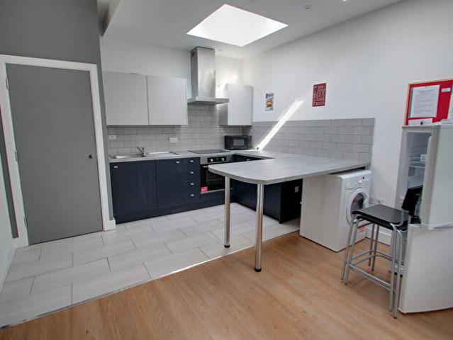 2 Bedroom Apartment To Rent In Braunstone Gate, Leicester, LE3