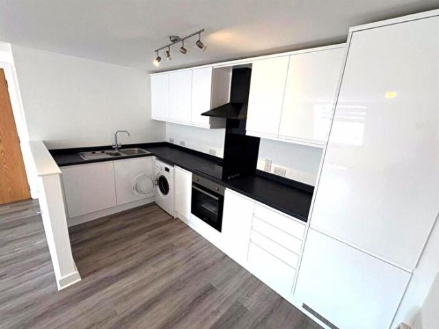 2 Bedroom Apartment To Rent In Bridgford Point Scarrington Road West Bridgford Nottingham, NG2