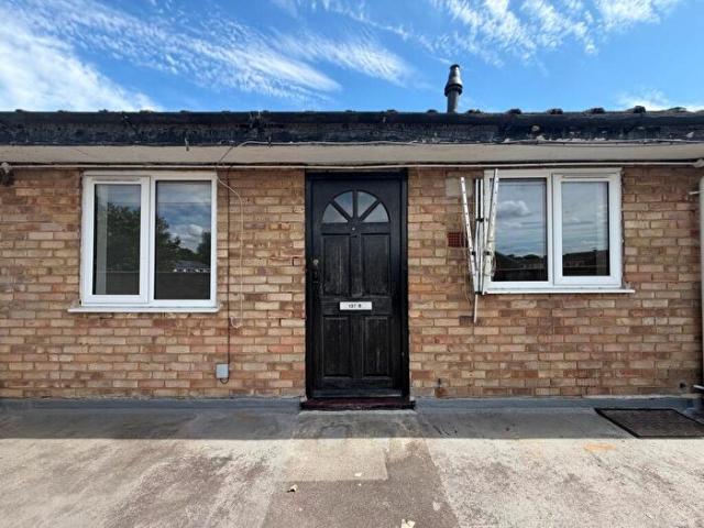 2 Bedroom Apartment To Rent In Burwell Drive, Witney, Oxfordshire, OX28