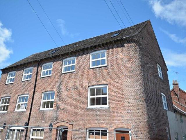 2 Bedroom Apartment To Rent In Georgian Crystal House, Silk Mill Lane, Tutbury, DE13