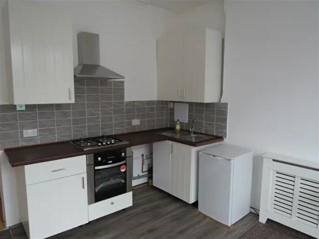 2 Bedroom Apartment To Rent In Ebury Road, Nottingham, NG5