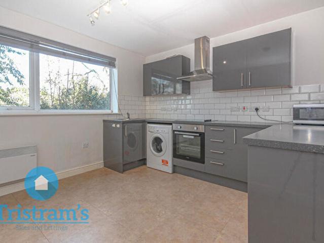 2 Bedroom Apartment To Rent In Flat, Chelsea Street, New Basford, NG7