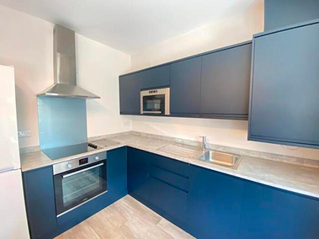 2 Bedroom Apartment To Rent In Flat, P Henry Road, West Bridgford, Nottingham, NG2