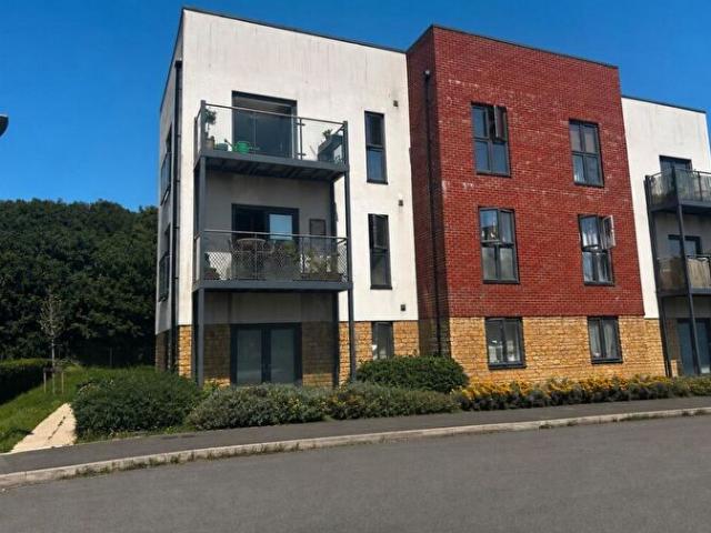 2 Bedroom Apartment To Rent In Furrow Crescent, Witney, Oxfordshire, OX29